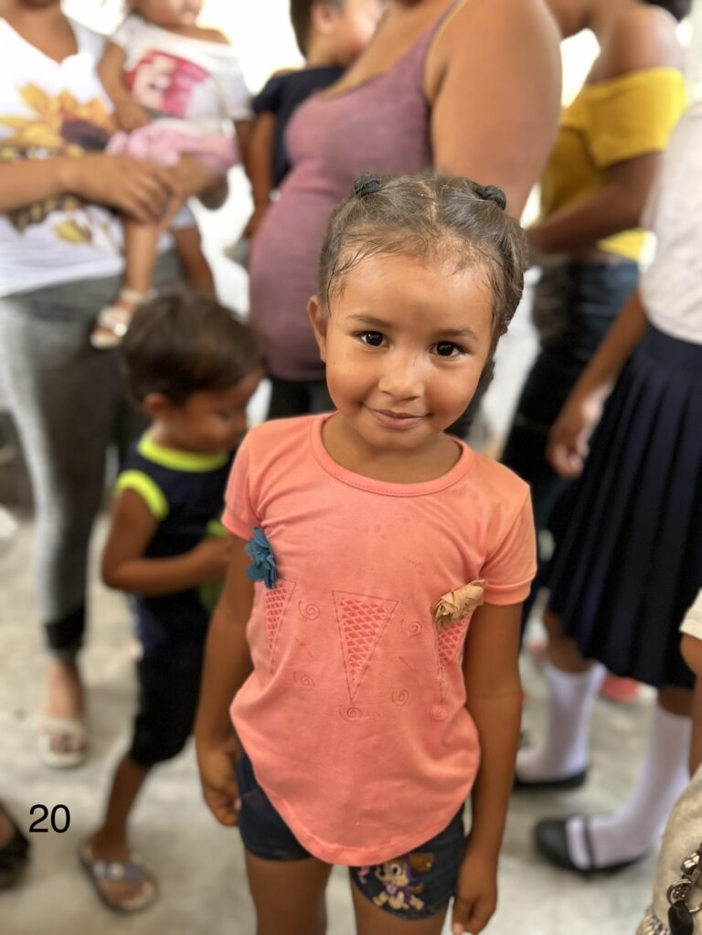 Nahomy Nicol | Friends of Los Ninos